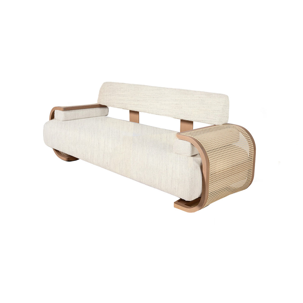 SOFA ESTACIONARIO DE TRES ASIENTOS PALLI – Ilumel